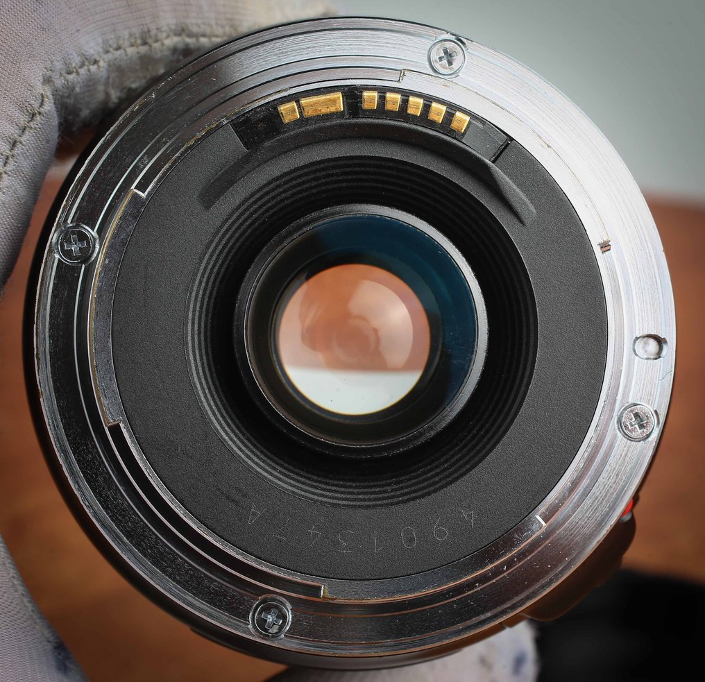 Canon EF 28-105 mm 3,5-4,5 USM Ultrasonic Macro avec un parasoleil - très beau Camera lens ...