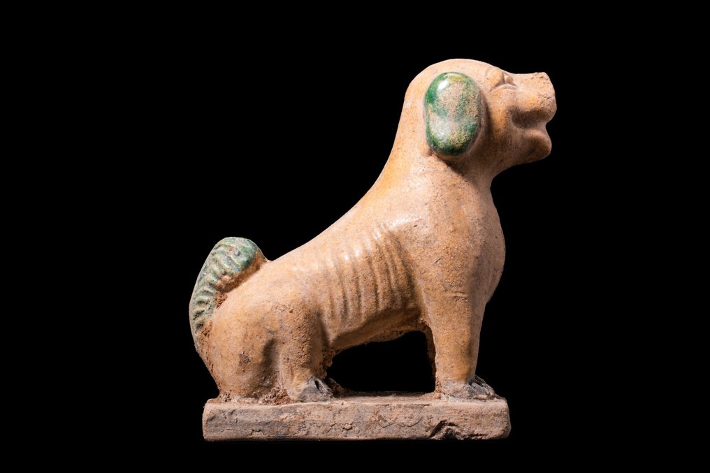 Ancient Chinese, Ming dynasty Pottery Zodiac Figure - Dog - Catawiki