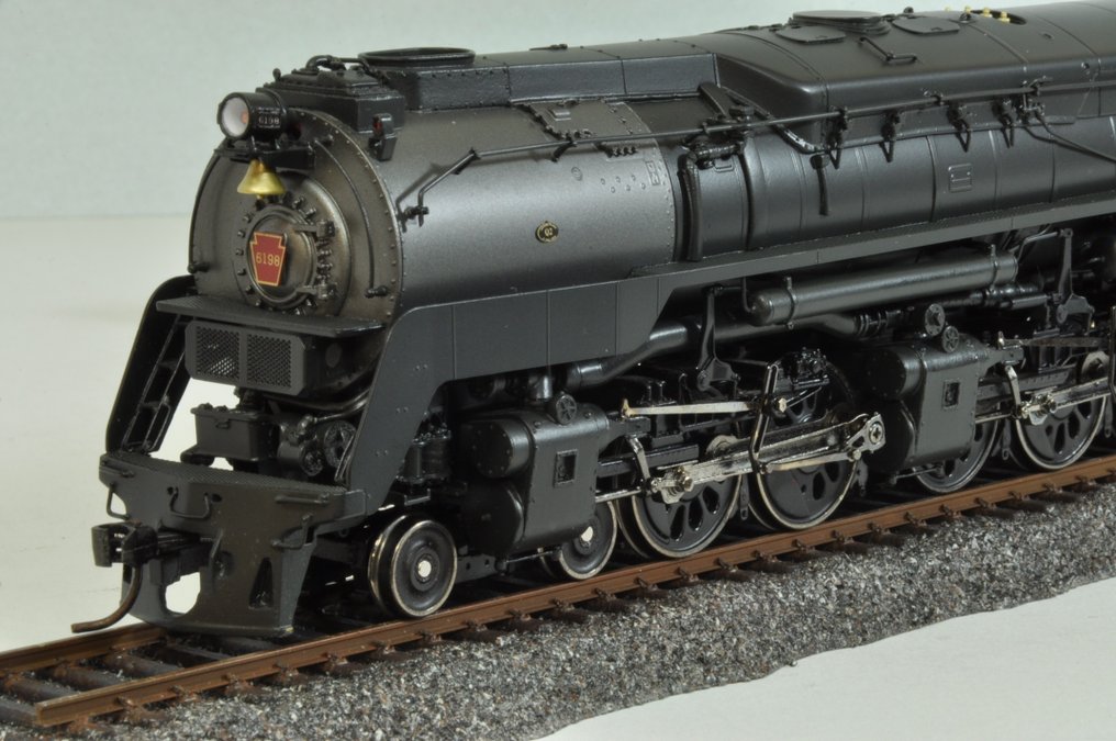 Broadway H0 - 2068 - Steam locomotive with tender (1) - Q2 Class Duplex ...