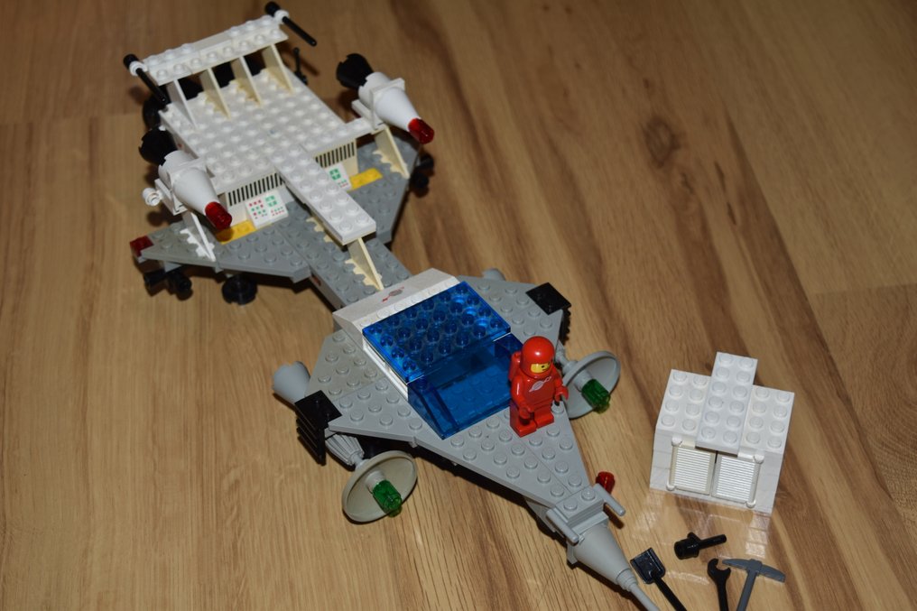 LEGO - classic space - 6929 - Starfleet Voyager - Catawiki